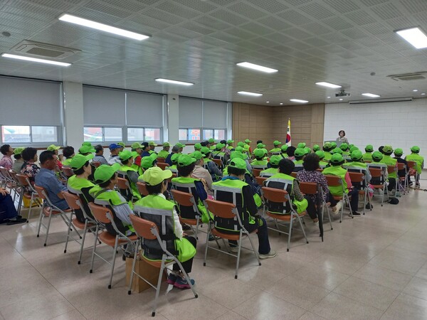 [무안군 소식] 무안군 무안읍, 하반기 노인일자리 안전교육 실시 外